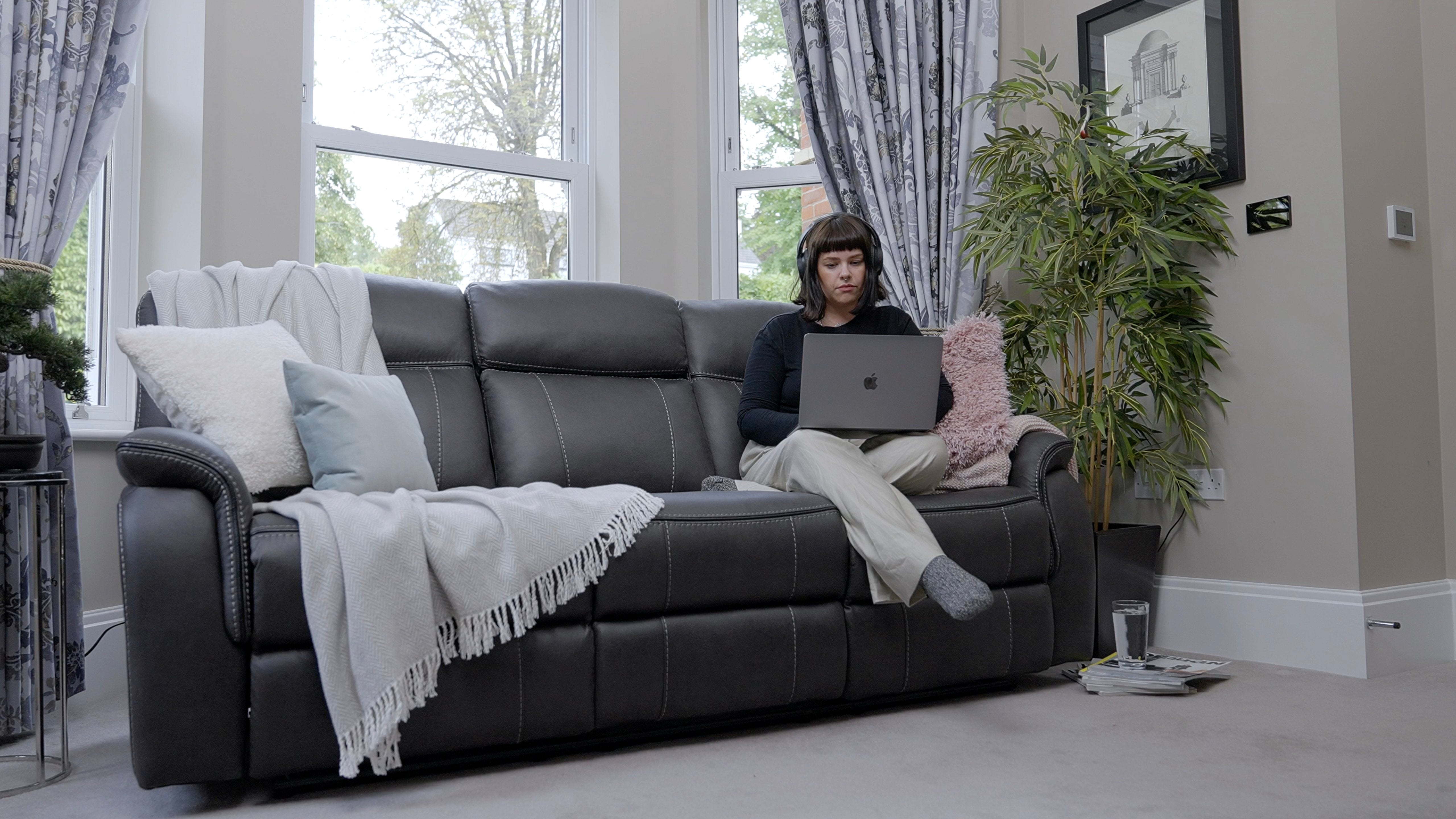 3 Seater Electric Recliner Sofas | 3 Seater Recliner Sofas | Tech Sofa